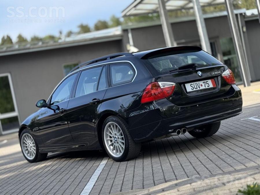 Black BMW 330 2006 in Jurmala, with an engine capacity of 3.00 L and mileage of 0 thousand km for 4990 €, photo 5 on AUTOMOTO.COM.LV
