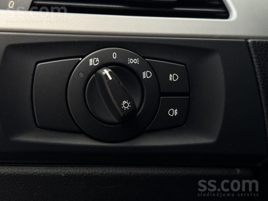 Black BMW 330 2006 in Jurmala, with an engine capacity of 3.00 L and mileage of 0 thousand km for 4990 €, photo 19 on AUTOMOTO.COM.LV