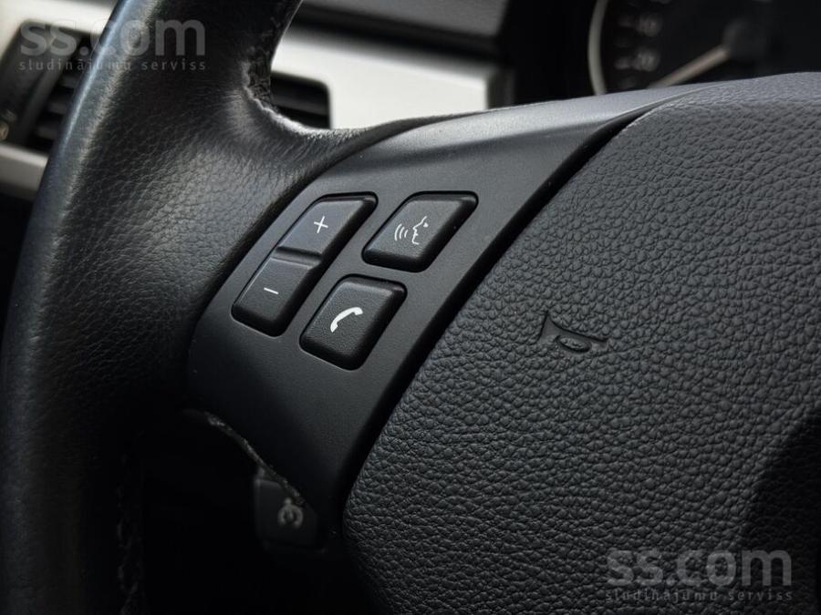 Black BMW 330 2006 in Jurmala, with an engine capacity of 3.00 L and mileage of 0 thousand km for 4990 €, photo 22 on AUTOMOTO.COM.LV