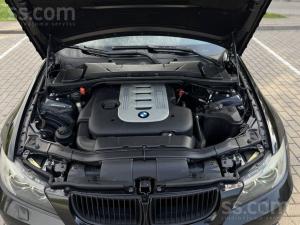 Black BMW 330 2006 in Jurmala, with an engine capacity of 3.00 L and mileage of 0 thousand km for 4990 €, photo 26 on AUTOMOTO.COM.LV