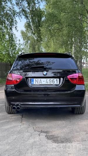 Melns BMW 330 2006 Ventspils, ar dzinēja tilpumu 3.00 L un nobraukumu 292 tūkst. km par 5300 €, foto 5 vietnē AUTOMOTO.COM.LV