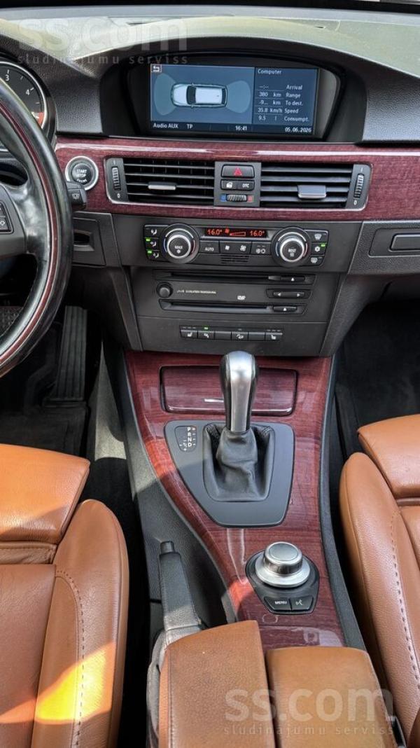 Black BMW 330 2006 in Ventspils, with an engine capacity of 3.00 L and mileage of 292 thousand km for 5300 €, photo 6 on AUTOMOTO.COM.LV