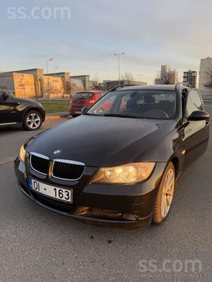 Melns BMW 330 2006 Rīga, ar dzinēja tilpumu 3.00 L un nobraukumu 402 tūkst. km par 4000 €, foto 4 vietnē AUTOMOTO.COM.LV