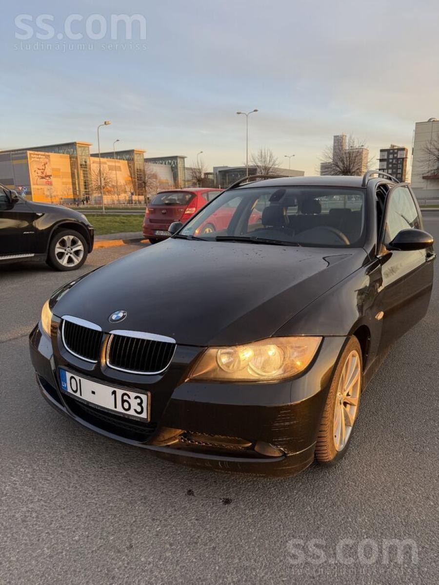 Melns BMW 330 2006 Rīga, ar dzinēja tilpumu 3.00 L un nobraukumu 402 tūkst. km par 4000 €, foto 4 vietnē AUTOMOTO.COM.LV