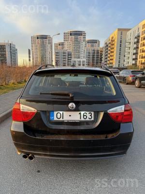 Melns BMW 330 2006 Rīga, ar dzinēja tilpumu 3.00 L un nobraukumu 402 tūkst. km par 4000 €, foto 5 vietnē AUTOMOTO.COM.LV