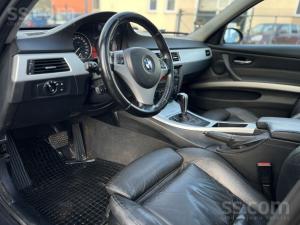 Black BMW 330 2006 in Riga, with an engine capacity of 3.00 L and mileage of 255 thousand km for 3999 €, photo 12 on AUTOMOTO.COM.LV