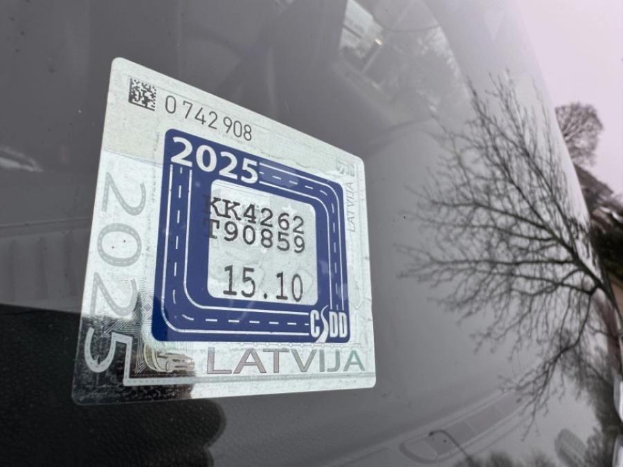 Melns BMW 330 2006 Rīga, ar dzinēja tilpumu 3.00 L un nobraukumu 346 tūkst. km par 4490 €, foto 3 vietnē AUTOMOTO.COM.LV