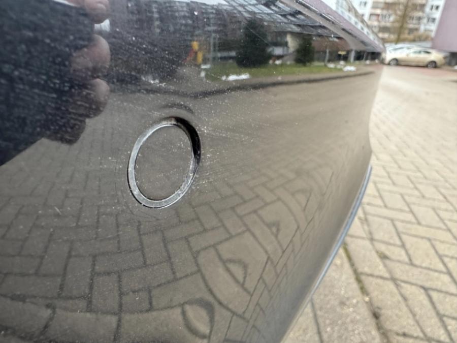 Melns BMW 330 2006 Rīga, ar dzinēja tilpumu 3.00 L un nobraukumu 346 tūkst. km par 4490 €, foto 7 vietnē AUTOMOTO.COM.LV