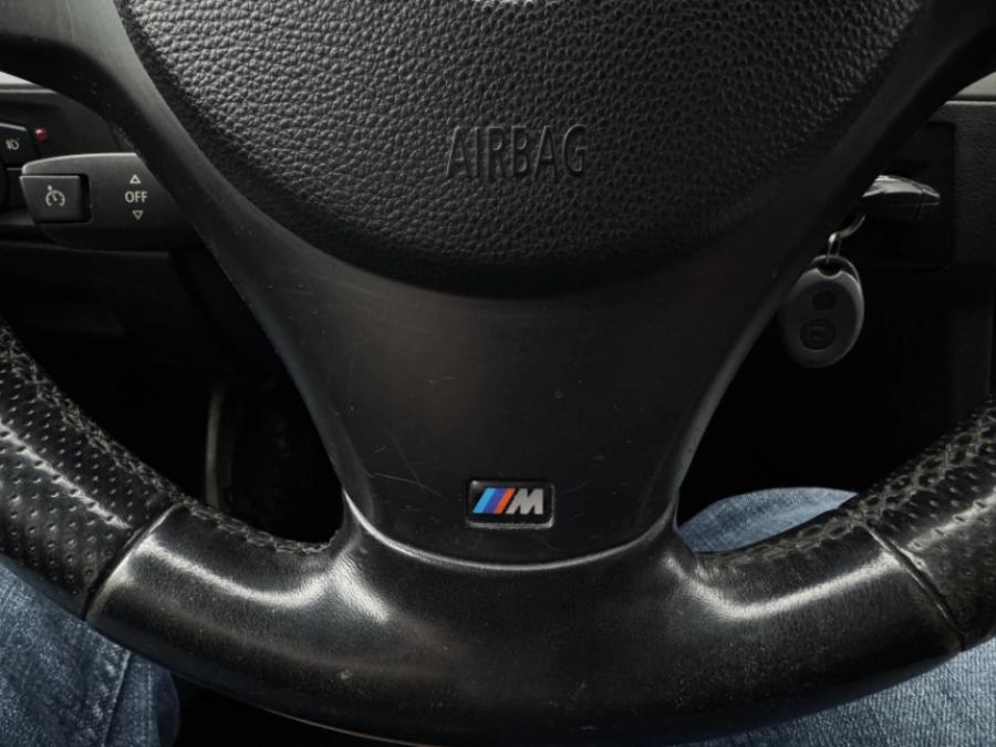 Melns BMW 330 2006 Rīga, ar dzinēja tilpumu 3.00 L un nobraukumu 346 tūkst. km par 4490 €, foto 17 vietnē AUTOMOTO.COM.LV