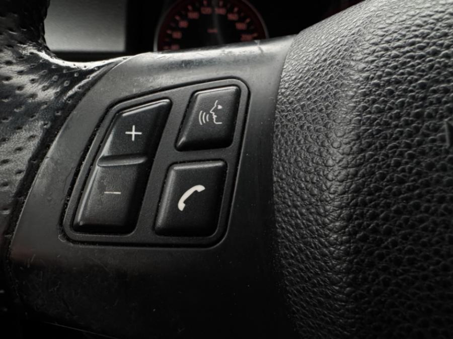 Melns BMW 330 2006 Rīga, ar dzinēja tilpumu 3.00 L un nobraukumu 346 tūkst. km par 4490 €, foto 37 vietnē AUTOMOTO.COM.LV