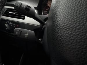 Melns BMW 330 2006 Rīga, ar dzinēja tilpumu 3.00 L un nobraukumu 346 tūkst. km par 4490 €, foto 38 vietnē AUTOMOTO.COM.LV