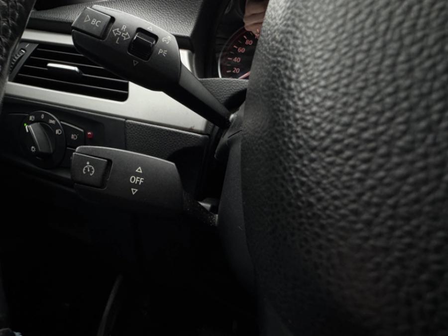 Melns BMW 330 2006 Rīga, ar dzinēja tilpumu 3.00 L un nobraukumu 346 tūkst. km par 4490 €, foto 38 vietnē AUTOMOTO.COM.LV