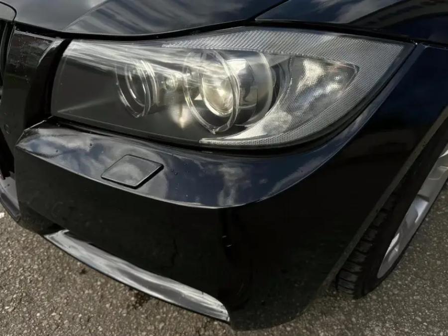 Black BMW 330 2006 in Riga, with an engine capacity of 3.00 L and mileage of 239 thousand km for 4990 €, photo 16 on AUTOMOTO.COM.LV