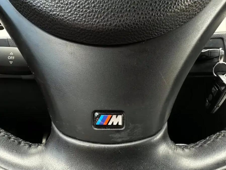 Black BMW 330 2006 in Riga, with an engine capacity of 3.00 L and mileage of 239 thousand km for 4990 €, photo 18 on AUTOMOTO.COM.LV