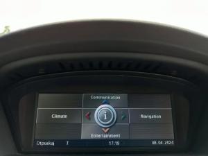 Black BMW 330 2006 in Riga, with an engine capacity of 3.00 L and mileage of 239 thousand km for 4990 €, photo 20 on AUTOMOTO.COM.LV