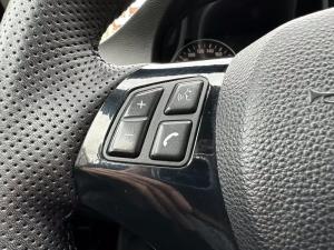 Black BMW 330 2006 in Riga, with an engine capacity of 3.00 L and mileage of 307 thousand km for 4390 €, photo 19 on AUTOMOTO.COM.LV
