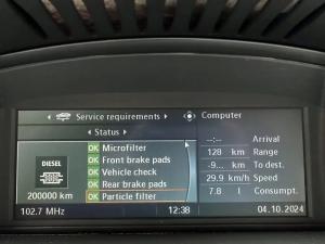 Black BMW 330 2006 in Riga, with an engine capacity of 3.00 L and mileage of 307 thousand km for 4390 €, photo 24 on AUTOMOTO.COM.LV