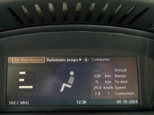 Black BMW 330 2006 in Riga, with an engine capacity of 3.00 L and mileage of 307 thousand km for 4390 €, photo 27 on AUTOMOTO.COM.LV