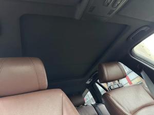 Black BMW 330 2006 in Riga, with an engine capacity of 3.00 L and mileage of 346 thousand km for 3190 €, photo 10 on AUTOMOTO.COM.LV