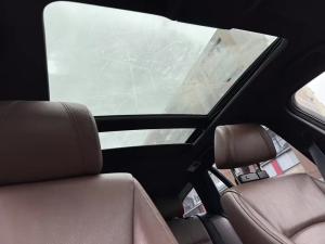 Black BMW 330 2006 in Riga, with an engine capacity of 3.00 L and mileage of 346 thousand km for 3190 €, photo 13 on AUTOMOTO.COM.LV