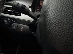 Black BMW 330 2006 in Riga, with an engine capacity of 3.00 L and mileage of 346 thousand km for 3190 €, photo 38 on AUTOMOTO.COM.LV