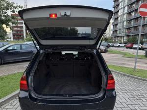 Black BMW 330 2006 in Riga, with an engine capacity of 3.00 L and mileage of 281 thousand km for 4990 €, photo 11 on AUTOMOTO.COM.LV
