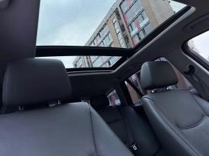 Black BMW 330 2006 in Riga, with an engine capacity of 3.00 L and mileage of 281 thousand km for 4990 €, photo 13 on AUTOMOTO.COM.LV