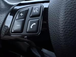 Black BMW 330 2006 in Riga, with an engine capacity of 3.00 L and mileage of 281 thousand km for 4990 €, photo 21 on AUTOMOTO.COM.LV