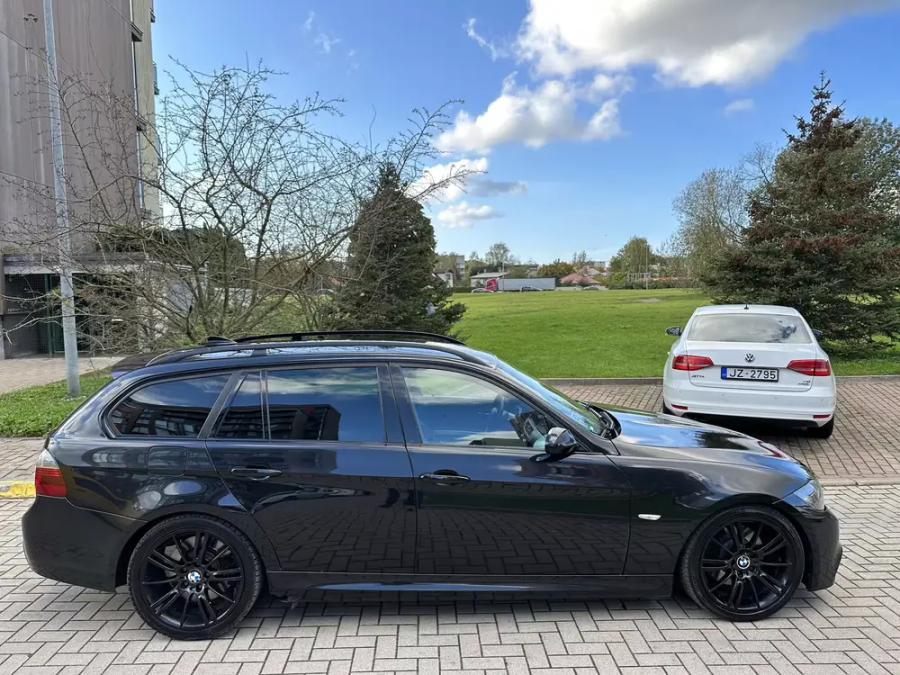 Melns BMW 330 2006 Rīga, ar dzinēja tilpumu 3.00 L un nobraukumu 334 tūkst. km par 4490 €, foto 11 vietnē AUTOMOTO.COM.LV
