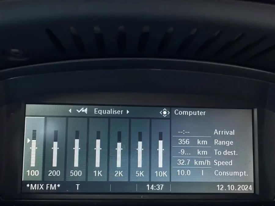 Melns BMW 330 2006 Rīga, ar dzinēja tilpumu 3.00 L un nobraukumu 334 tūkst. km par 4490 €, foto 19 vietnē AUTOMOTO.COM.LV
