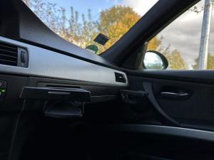 Melns BMW 330 2006 Rīga, ar dzinēja tilpumu 3.00 L un nobraukumu 334 tūkst. km par 4490 €, foto 24 vietnē AUTOMOTO.COM.LV