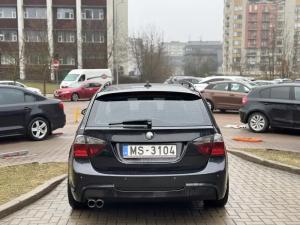 Black BMW 330 2006 in Riga, with an engine capacity of 3.00 L and mileage of 360 thousand km for 4790 €, photo 9 on AUTOMOTO.COM.LV