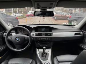 Black BMW 330 2006 in Riga, with an engine capacity of 3.00 L and mileage of 360 thousand km for 4790 €, photo 12 on AUTOMOTO.COM.LV