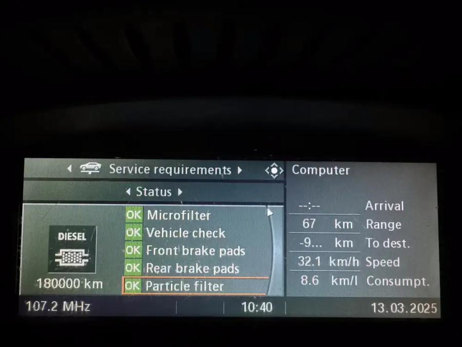 Black BMW 330 2006 in Riga, with an engine capacity of 3.00 L and mileage of 360 thousand km for 4790 €, photo 16 on AUTOMOTO.COM.LV