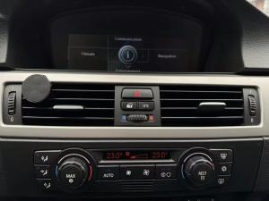 Black BMW 330 2006 in Riga, with an engine capacity of 3.00 L and mileage of 360 thousand km for 4790 €, photo 20 on AUTOMOTO.COM.LV