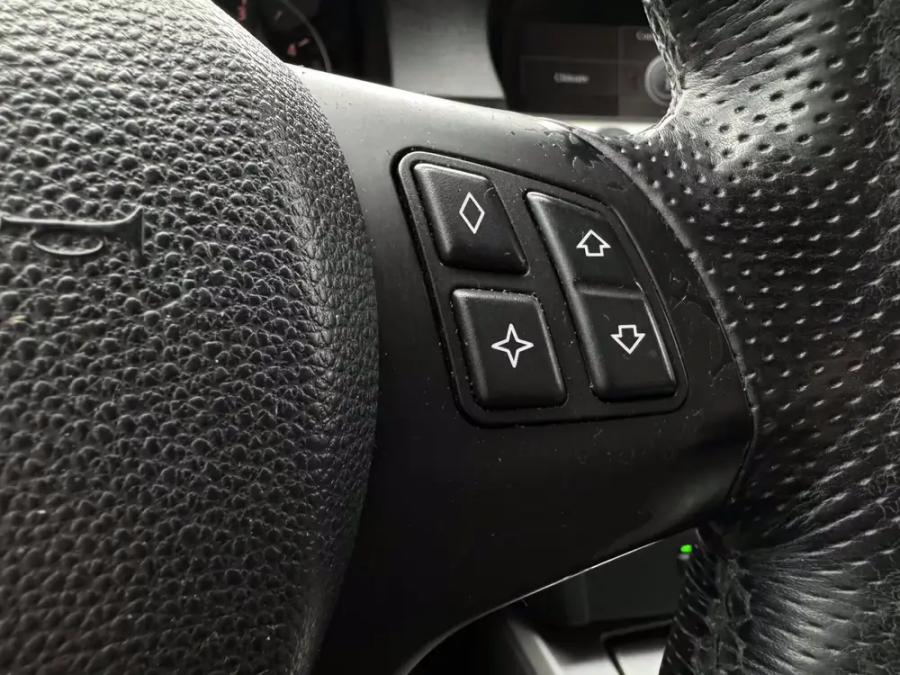 Black BMW 330 2006 in Riga, with an engine capacity of 3.00 L and mileage of 360 thousand km for 4790 €, photo 24 on AUTOMOTO.COM.LV