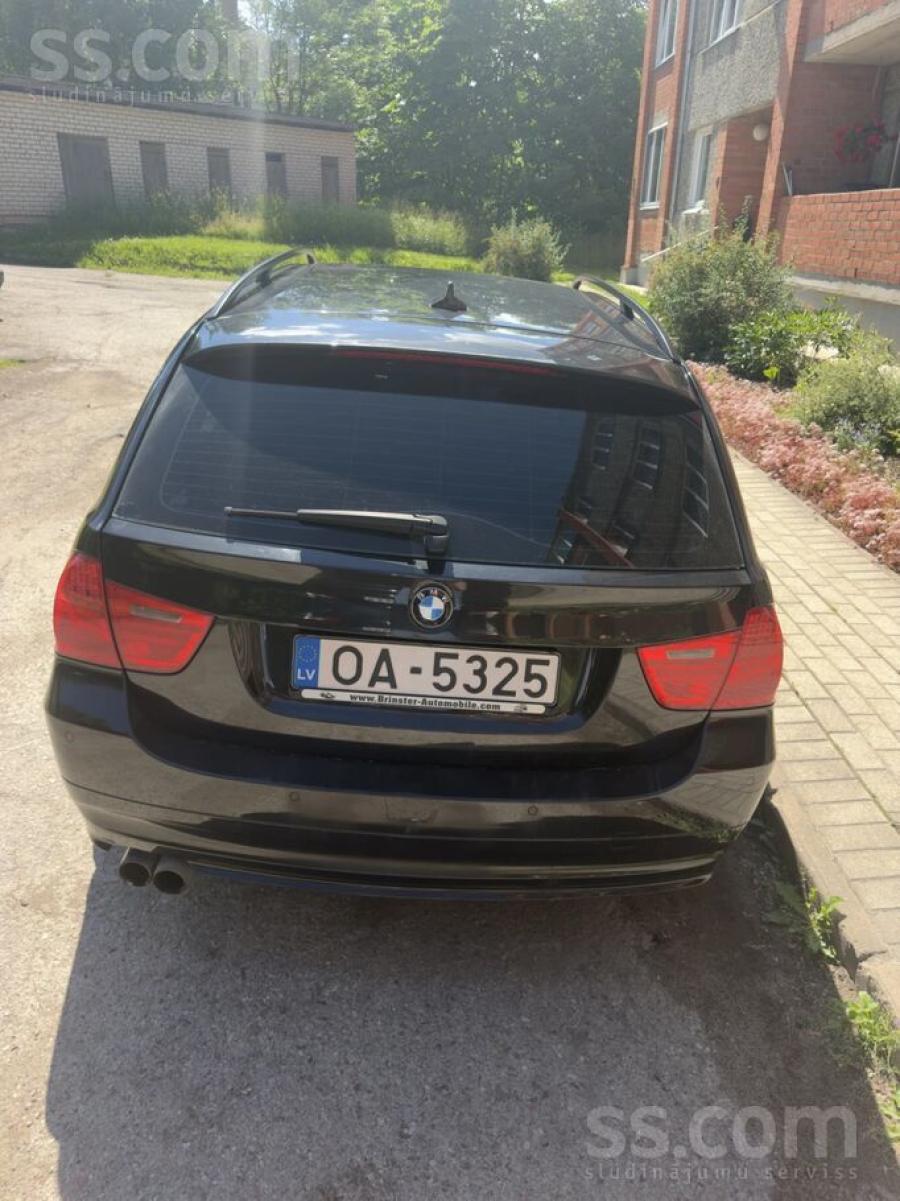 Melns BMW 330 2006 Balvi, ar dzinēja tilpumu 3.00 L un nobraukumu 446 tūkst. km par 3500 €, foto 8 vietnē AUTOMOTO.COM.LV