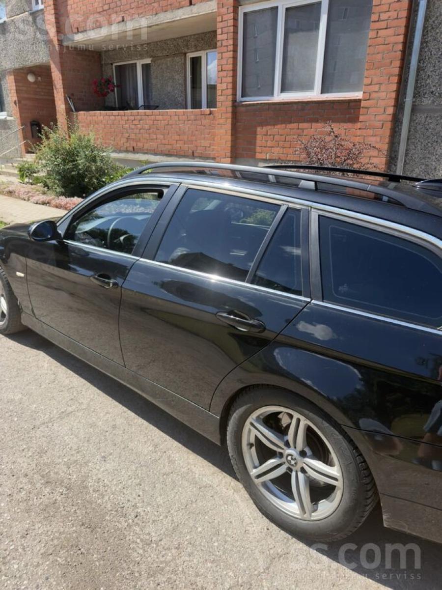 Melns BMW 330 2006 Balvi, ar dzinēja tilpumu 3.00 L un nobraukumu 446 tūkst. km par 3500 €, foto 9 vietnē AUTOMOTO.COM.LV