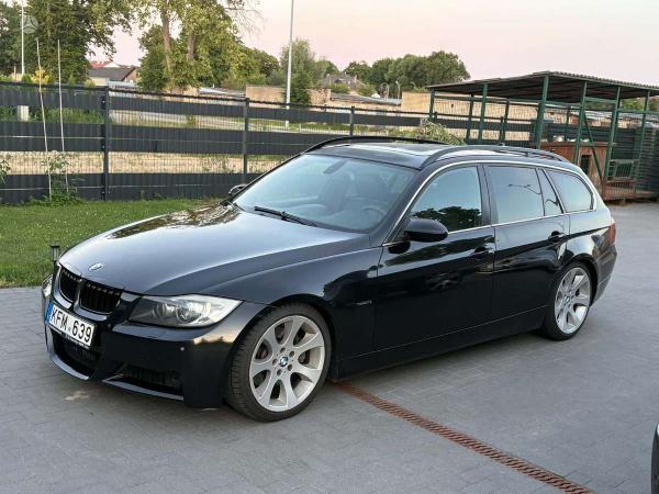 Black BMW 330 2006 in Silute, with an engine capacity of 2.99 L and mileage of 230 thousand km for 4800 €, photo 1 on AUTOMOTO.COM.LV