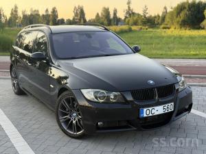 Black BMW 330 2006 in Jelgava, with an engine capacity of 3.00 L and mileage of 323 thousand km for 5990 €, photo 3 on AUTOMOTO.COM.LV
