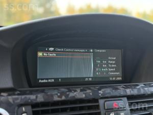Black BMW 330 2006 in Jelgava, with an engine capacity of 3.00 L and mileage of 323 thousand km for 5990 €, photo 17 on AUTOMOTO.COM.LV