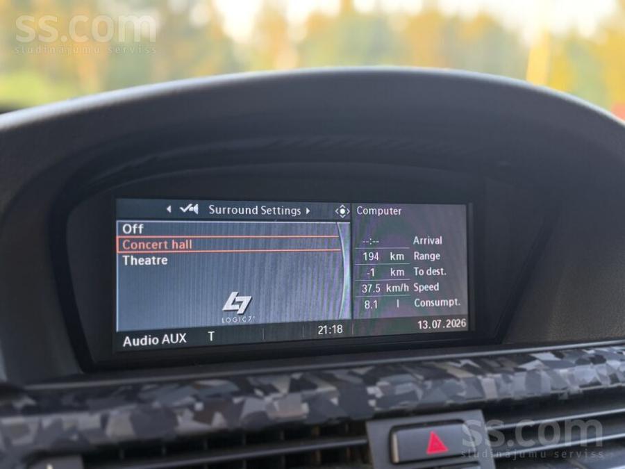 Black BMW 330 2006 in Jelgava, with an engine capacity of 3.00 L and mileage of 323 thousand km for 5990 €, photo 19 on AUTOMOTO.COM.LV