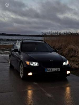 Melns BMW 330 2006 Kauņa, ar dzinēja tilpumu 2.99 L un nobraukumu 449 tūkst. km par 3000 €, foto  vietnē AUTOMOTO.COM.LV