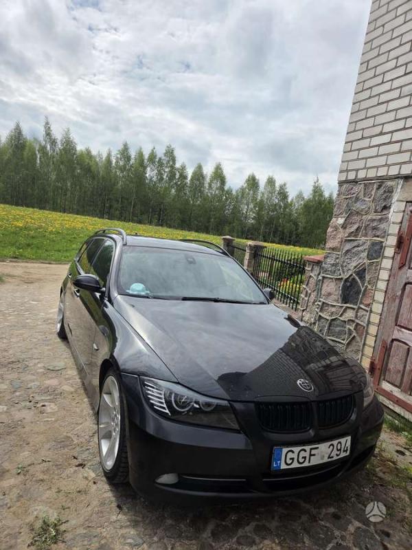 Melns BMW 330 2006 Kauņa, ar dzinēja tilpumu 2.99 L un nobraukumu 449 tūkst. km par 3000 €, foto 2 vietnē AUTOMOTO.COM.LV
