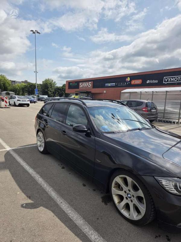 Melns BMW 330 2006 Kauņa, ar dzinēja tilpumu 2.99 L un nobraukumu 449 tūkst. km par 3000 €, foto 6 vietnē AUTOMOTO.COM.LV