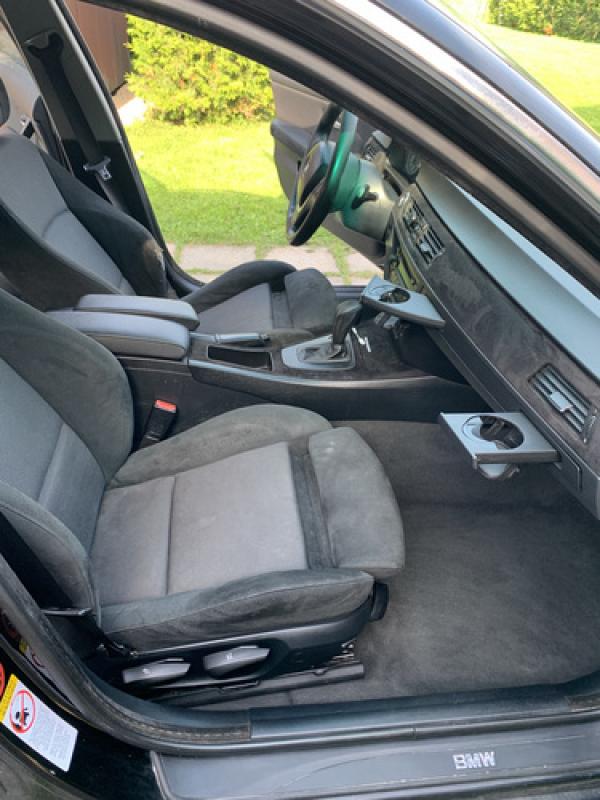 Melns BMW 330 2006 Jegeva, ar dzinēja tilpumu 3.00 L un nobraukumu 370 tūkst. km par 5000 €, foto 5 vietnē AUTOMOTO.COM.LV