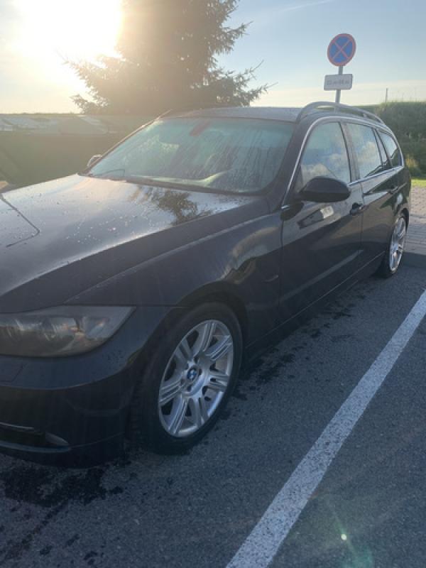 Melns BMW 330 2006 Jegeva, ar dzinēja tilpumu 3.00 L un nobraukumu 370 tūkst. km par 5000 €, foto 8 vietnē AUTOMOTO.COM.LV
