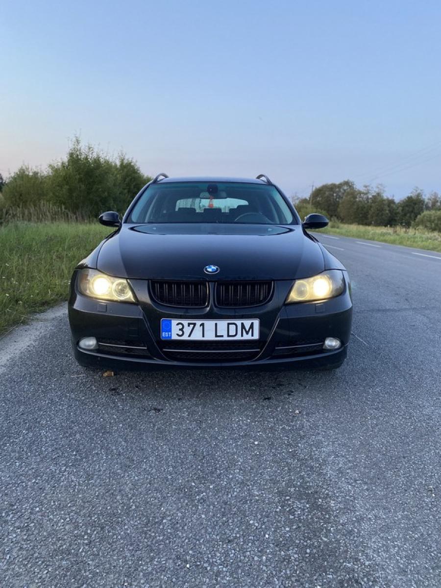 Melns BMW 330 2006 Jegeva, ar dzinēja tilpumu 3.00 L un nobraukumu 370 tūkst. km par 5000 €, foto 11 vietnē AUTOMOTO.COM.LV