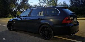 Melns BMW 330 2006 Šauļi, ar dzinēja tilpumu 2.99 L un nobraukumu 366 tūkst. km par 4200 €, foto 7 vietnē AUTOMOTO.COM.LV