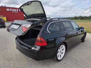 Melns BMW 330 2006 Šauļi, ar dzinēja tilpumu 2.99 L un nobraukumu 366 tūkst. km par 4200 €, foto 13 vietnē AUTOMOTO.COM.LV